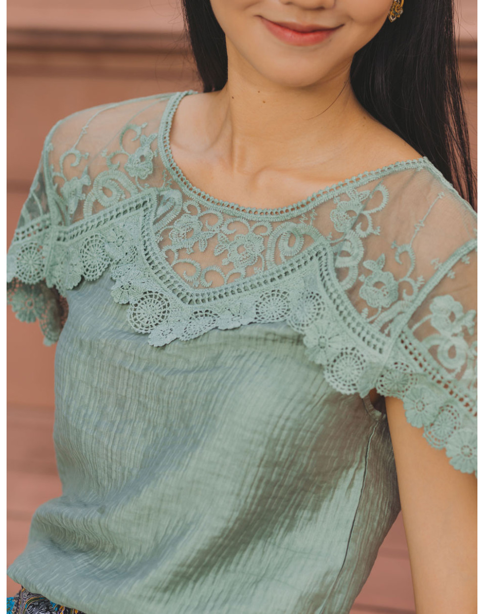 Tierra Lace Neckline Blouse