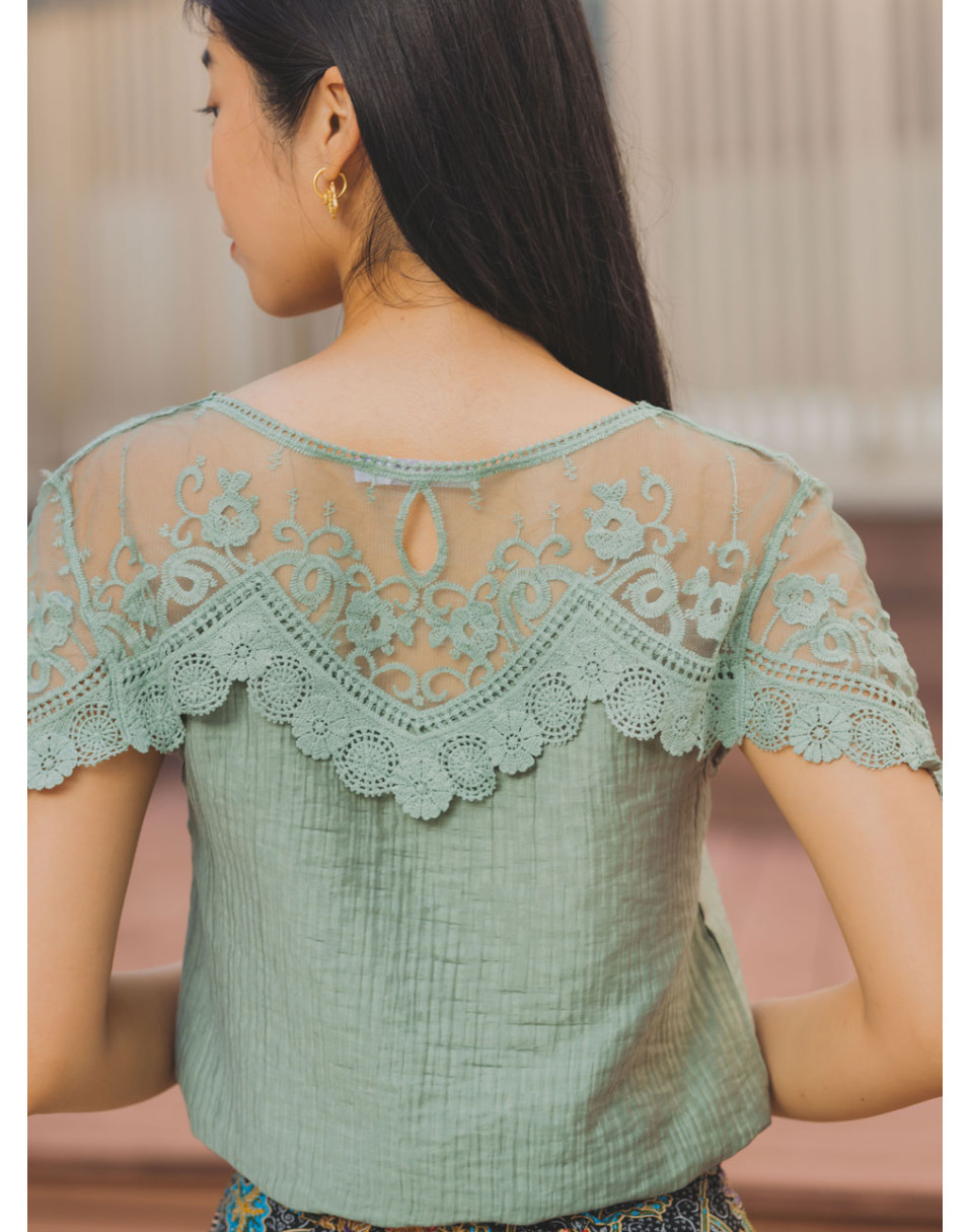 Tierra Lace Neckline Blouse