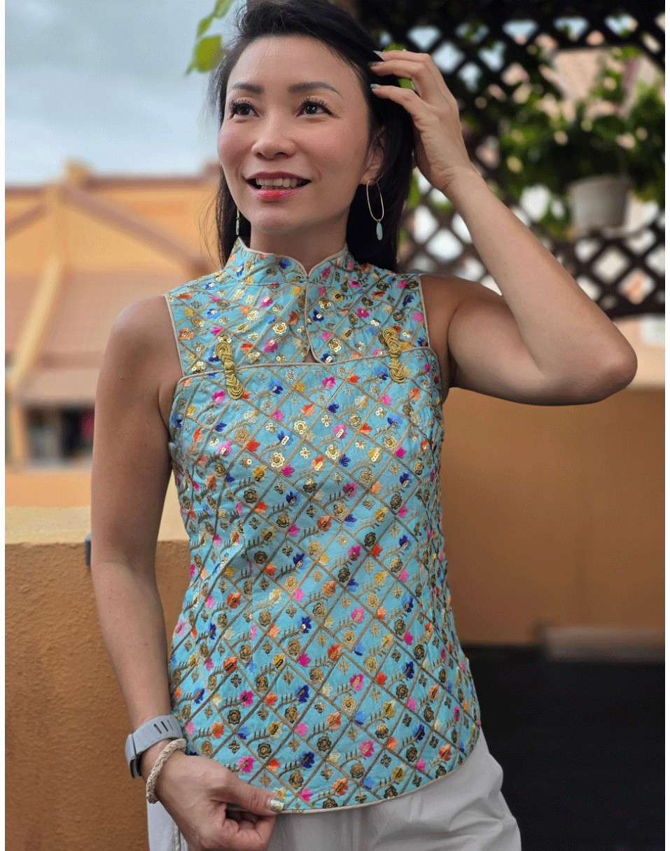 MeiLiLa Embroidered Cheongsam